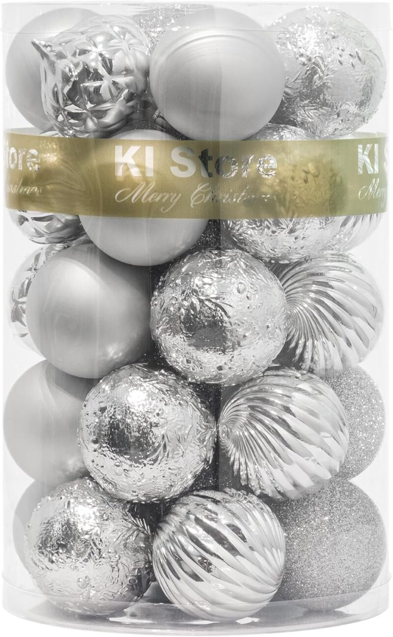 The Stunning Christmas Tree Ideas For a Festive Home - diana maria